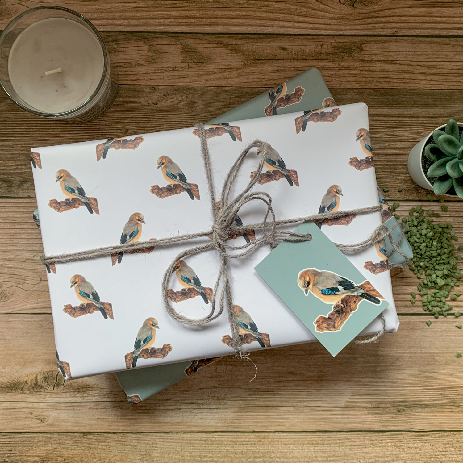 Jay Bird Wrapping Paper – thick quality paper including gift tag